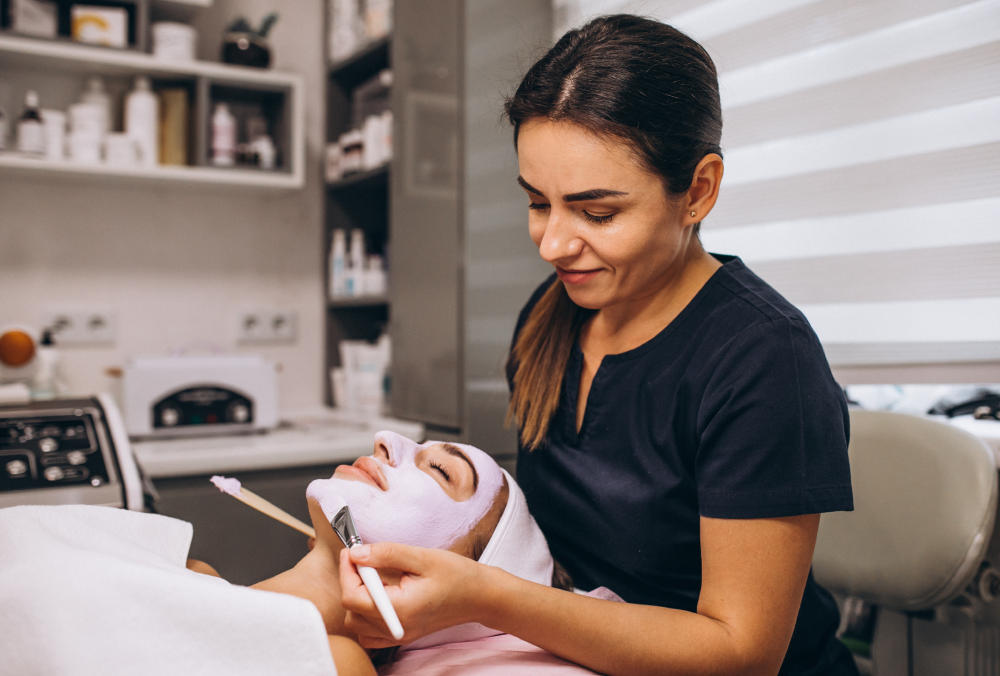 Ecole de Beauté 100% en ligne | Academee